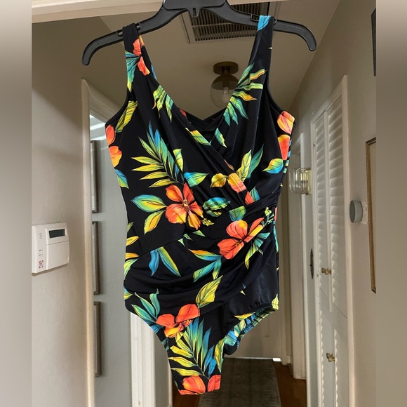 Miraclesuit | Swim | Miraclesuit Euc | Poshmark